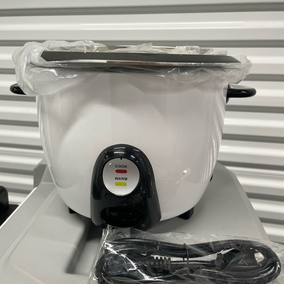 Kitchen | Rice Cooker | Poshmark